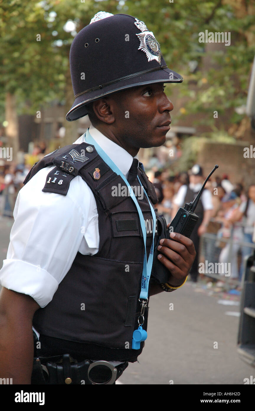 Black policeman hi-res stock photography and images - Alamy