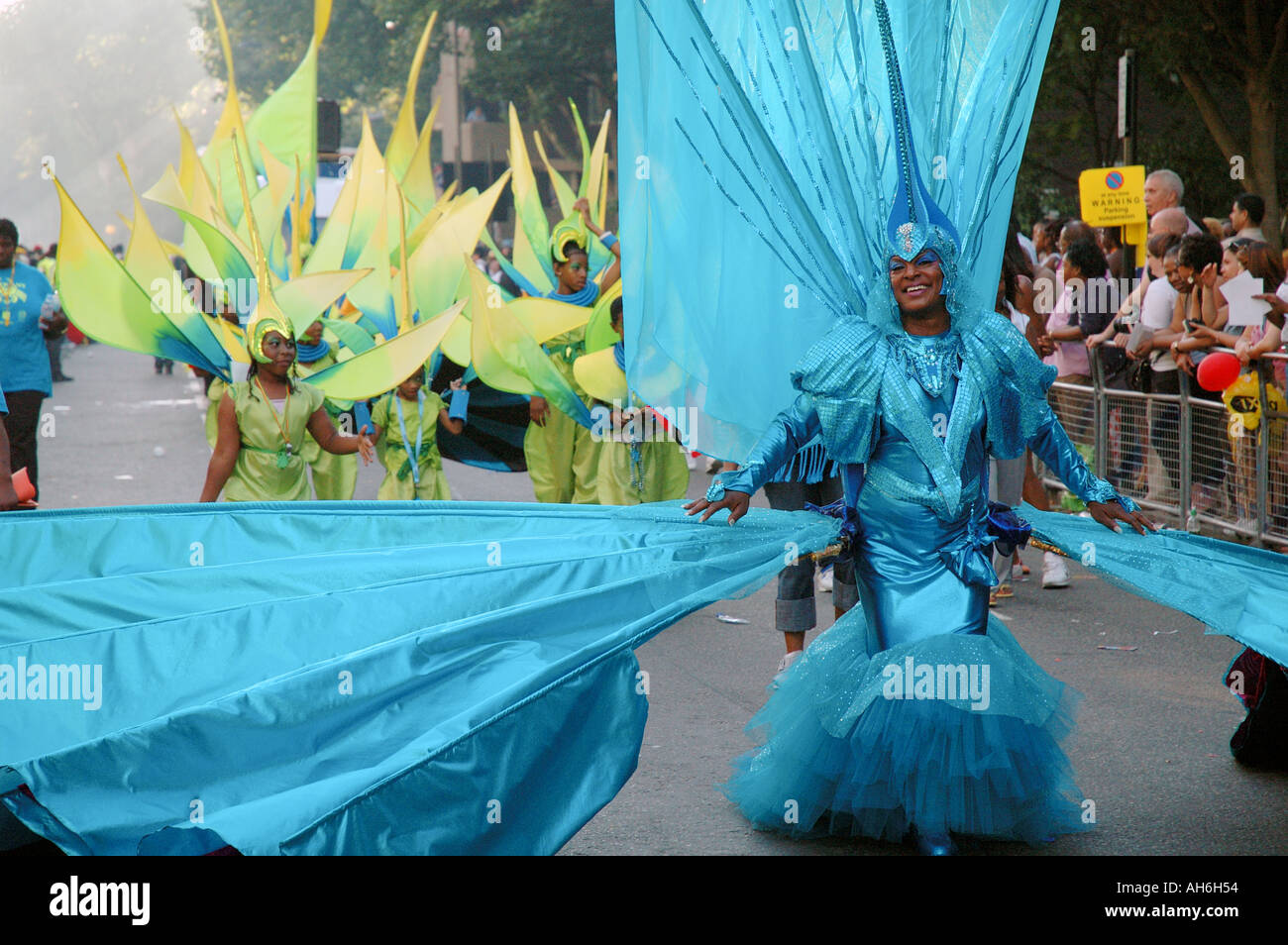 female Performers dancing in the parade at annual Notting Hill Carnival ...