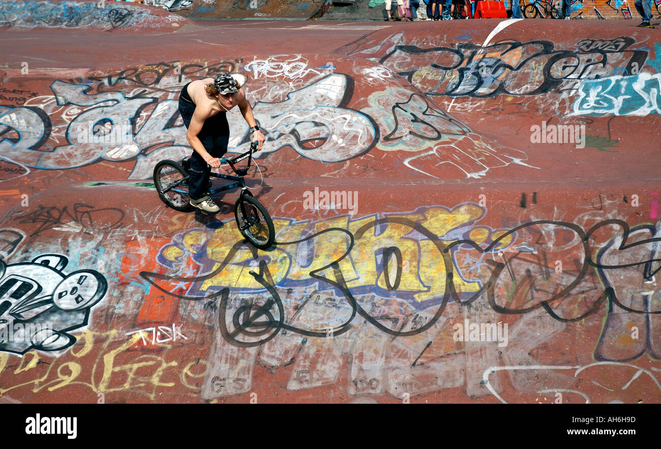 Brixton street style hi-res stock photography and images - Alamy