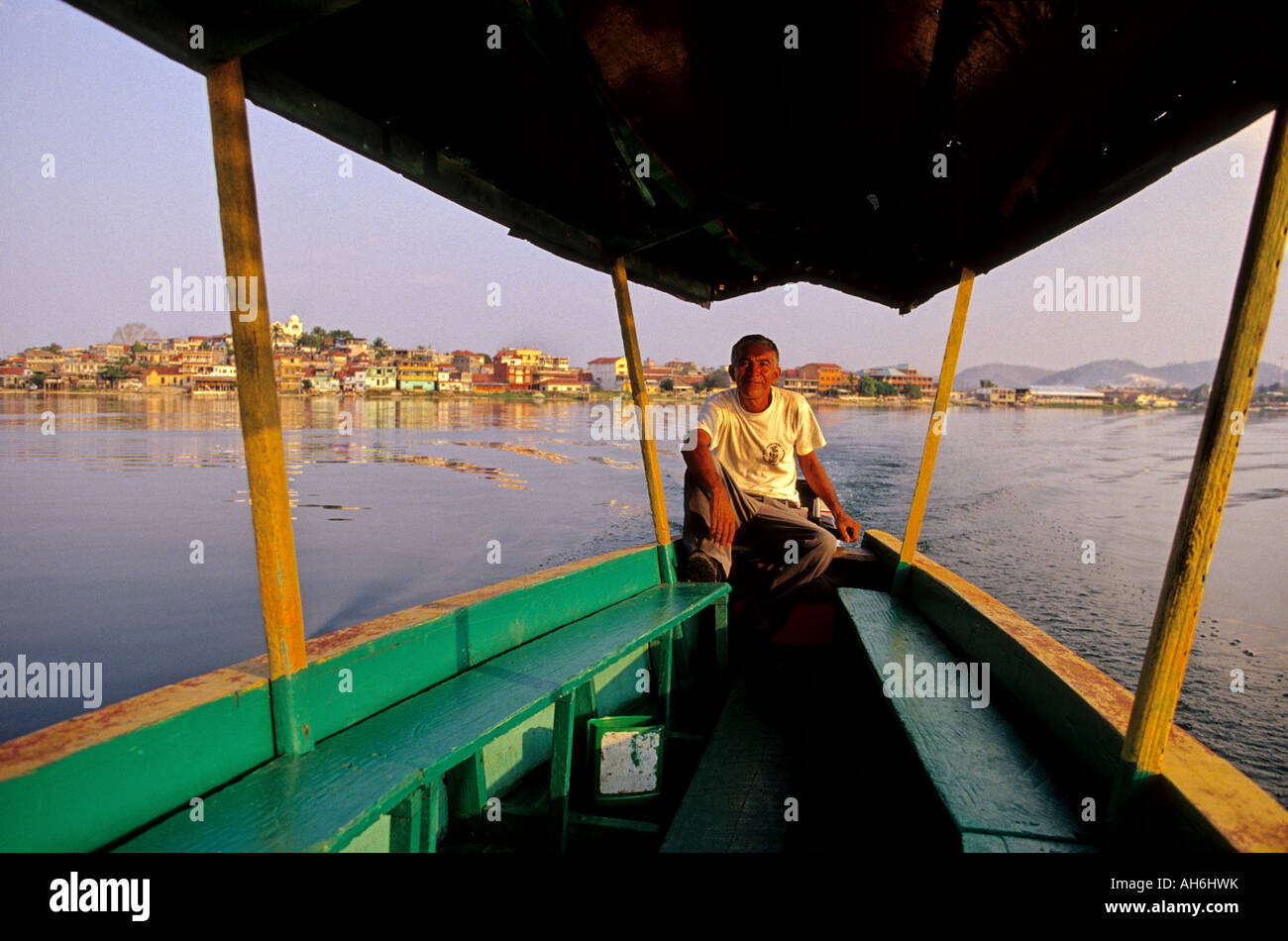 Maya mayan indigenous people boats transportation hi-res stock ...
