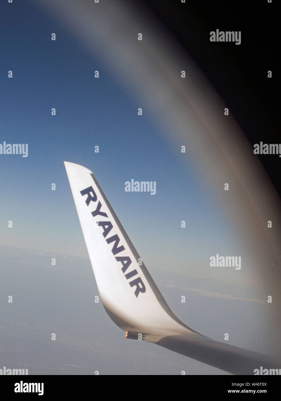 Ryan Air Logo High Resolution Stock Photography and Images - Alamy