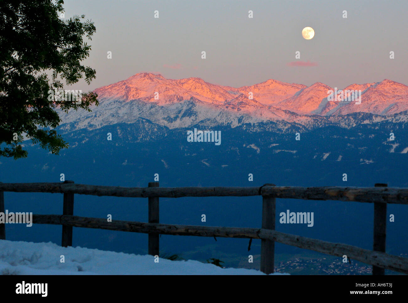 Tirolean mountains hi-res stock photography and images - Alamy