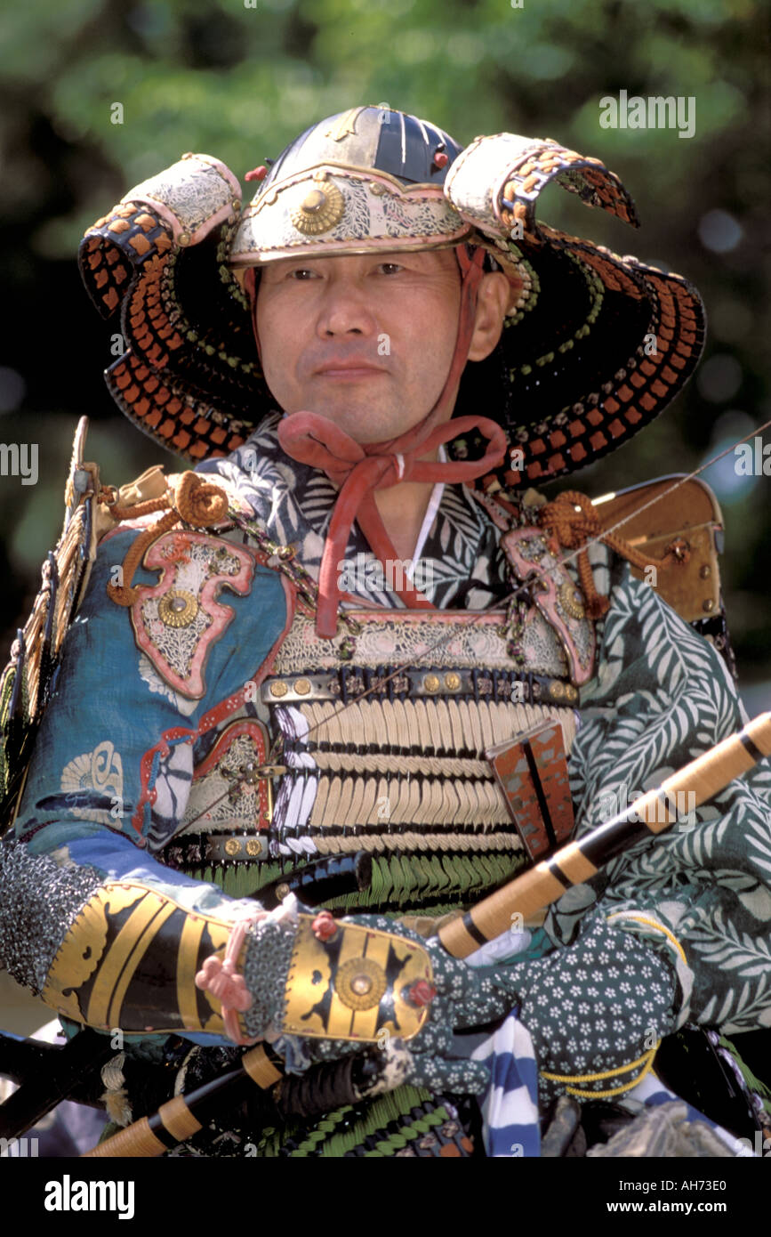 Samurai Warrior In Full Armour Stock Photos & Samurai Warrior In Full ...