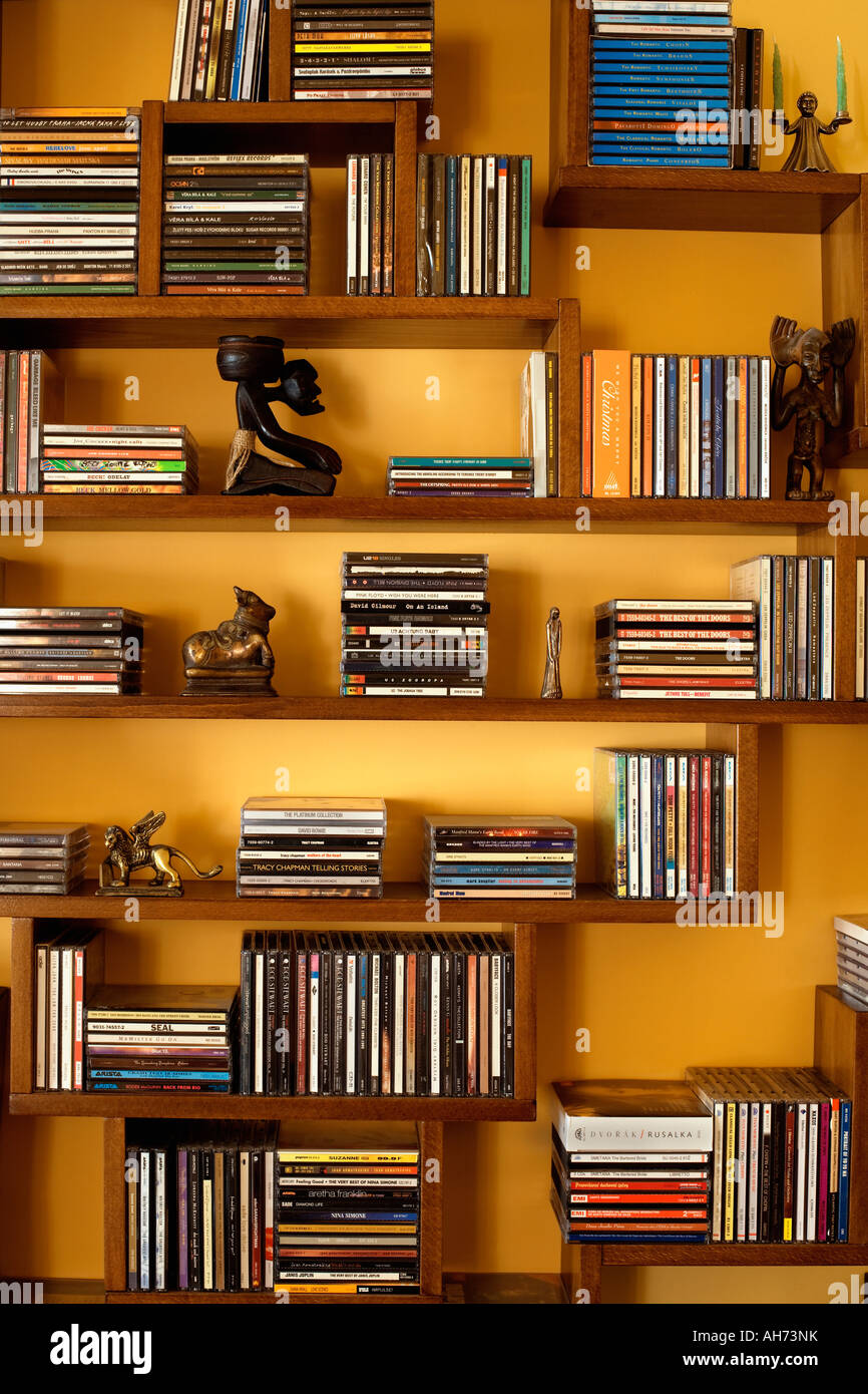 Cd shelf hi-res stock photography and images - Alamy