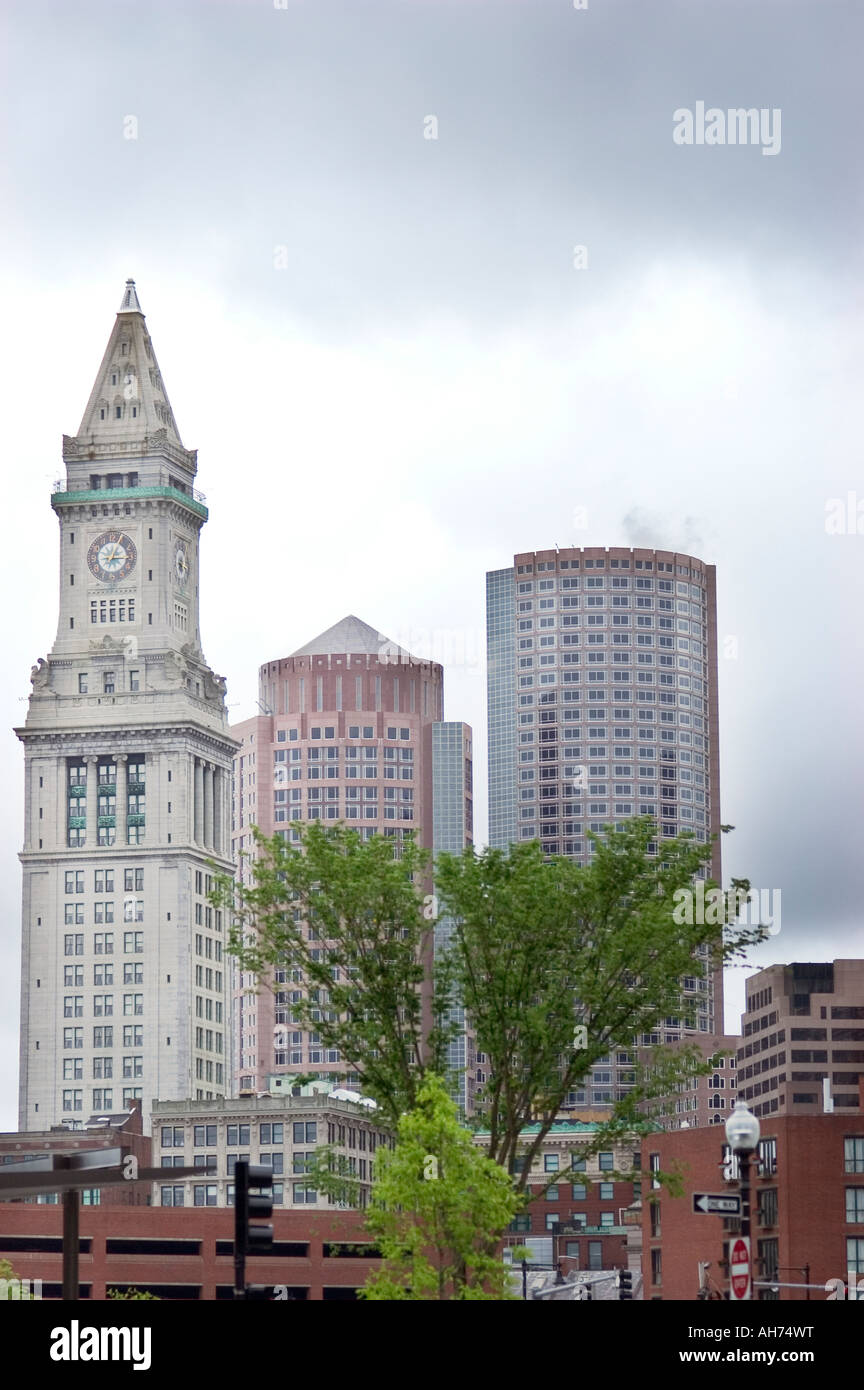 Boston houses and skyline hi-res stock photography and images - Alamy