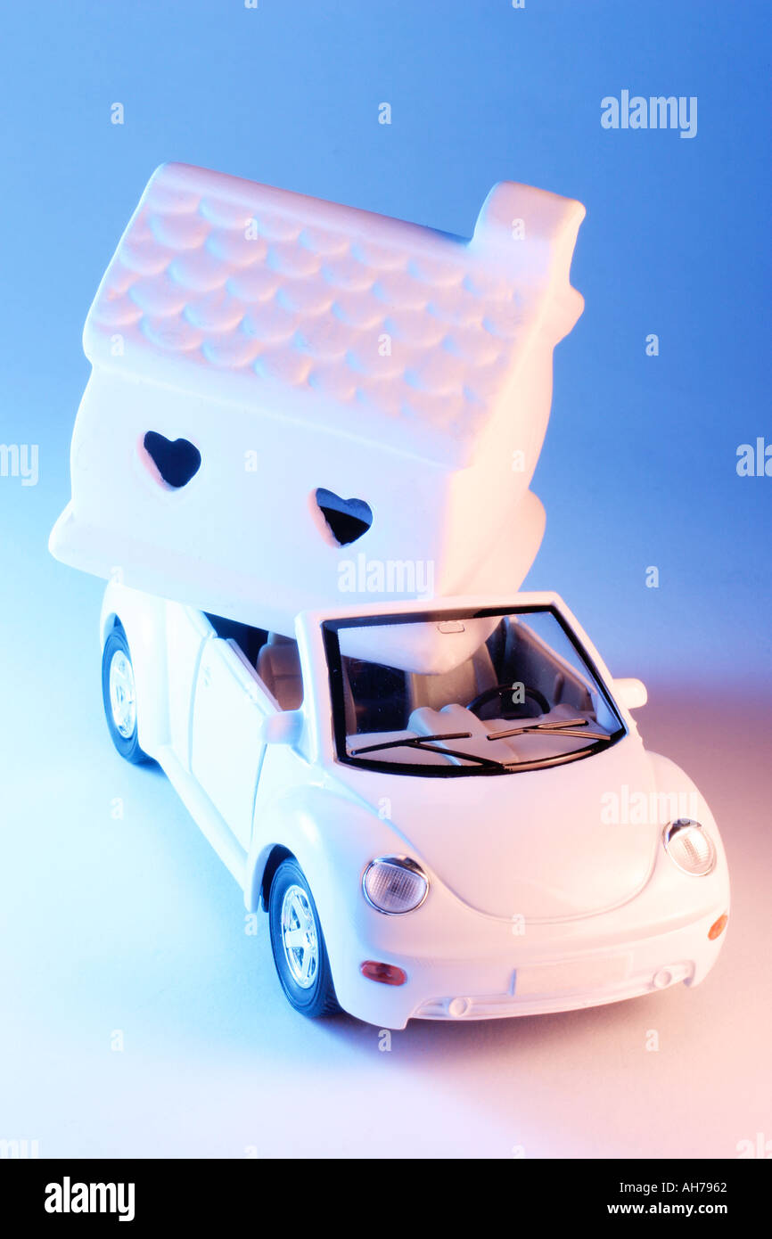 Miniatures home moving hi-res stock photography and images - Alamy