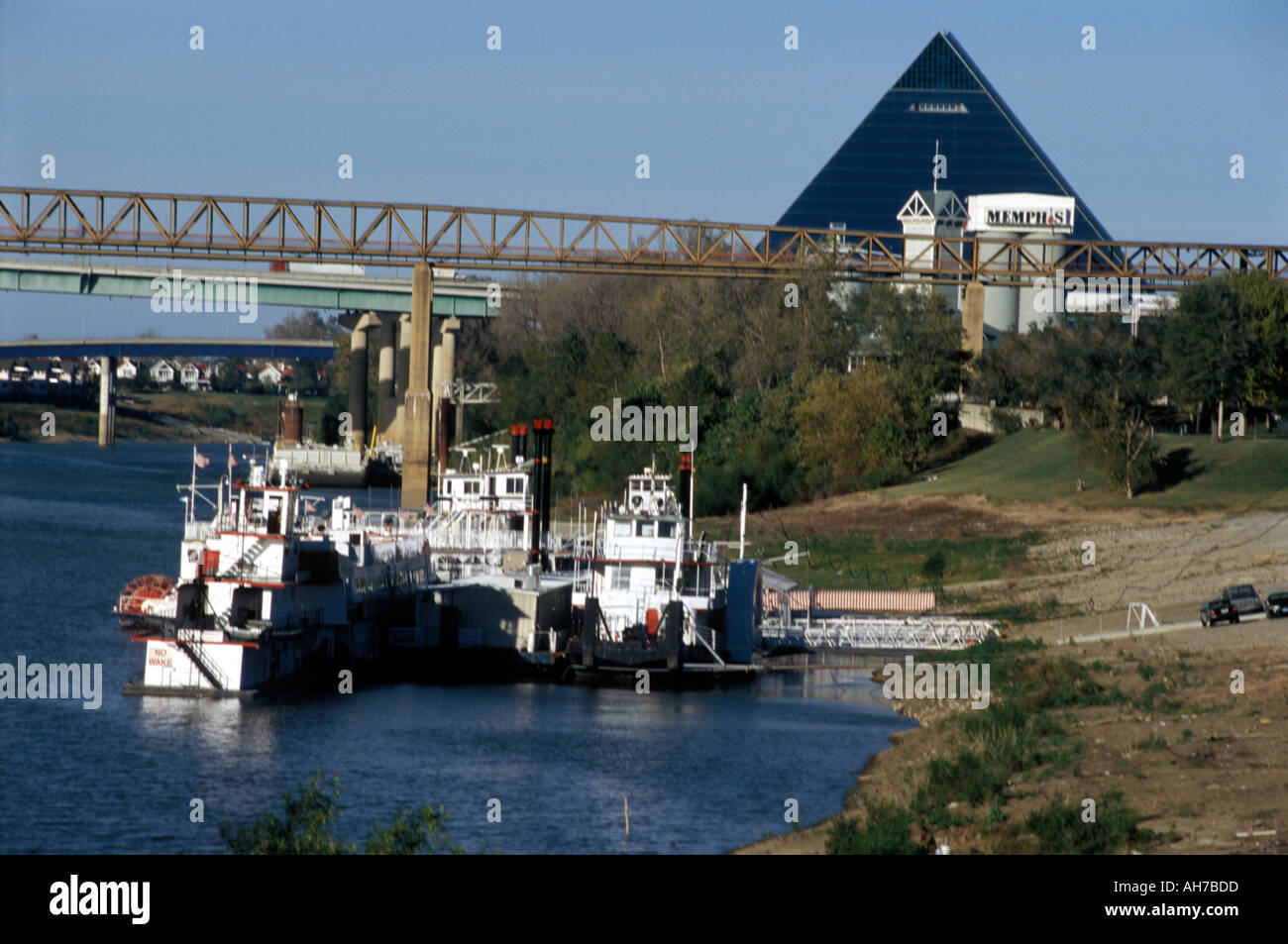 Riversboats and Pyramid along MIssissippi River in Memphis, Tennessee ...