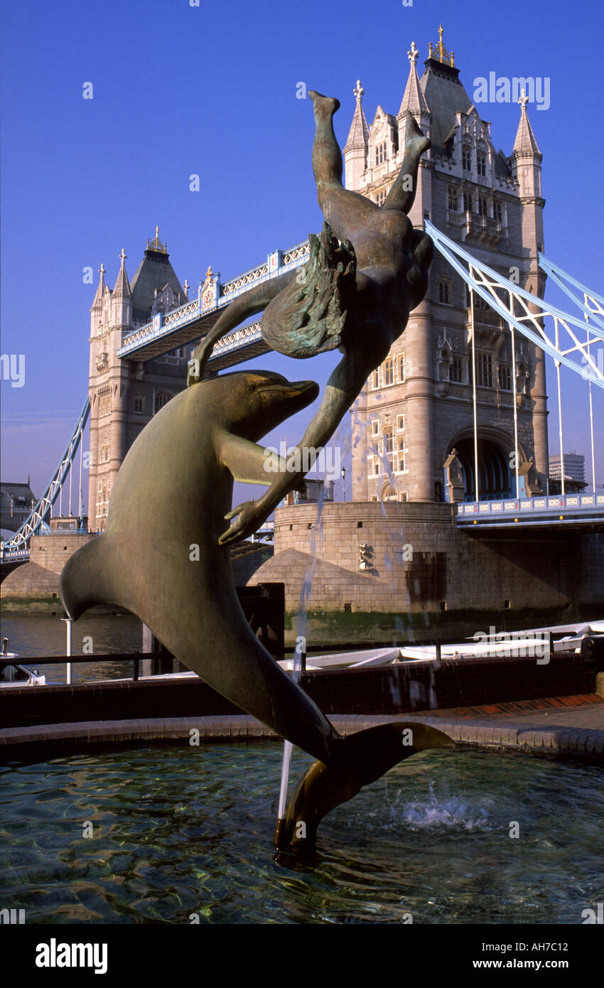 Dolphin And Boy Statue Stock Photos & Dolphin And Boy Statue Stock ...