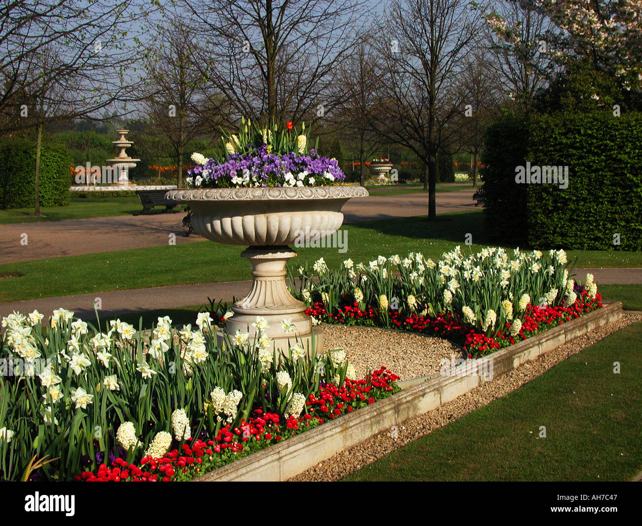 Spring flowers in The Regent s Park London Stock Photo - Alamy