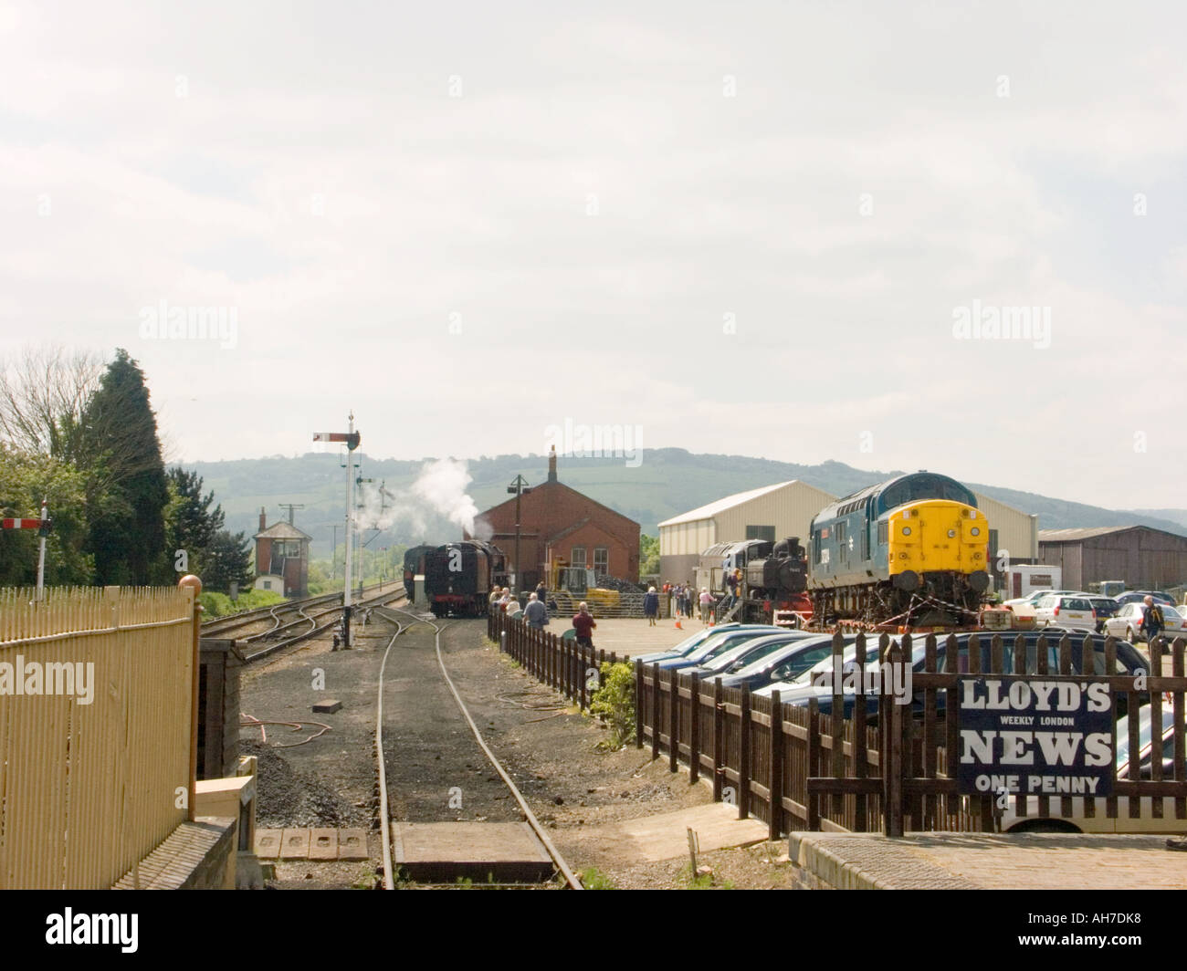 Railway goods shed hi-res stock photography and images - Alamy