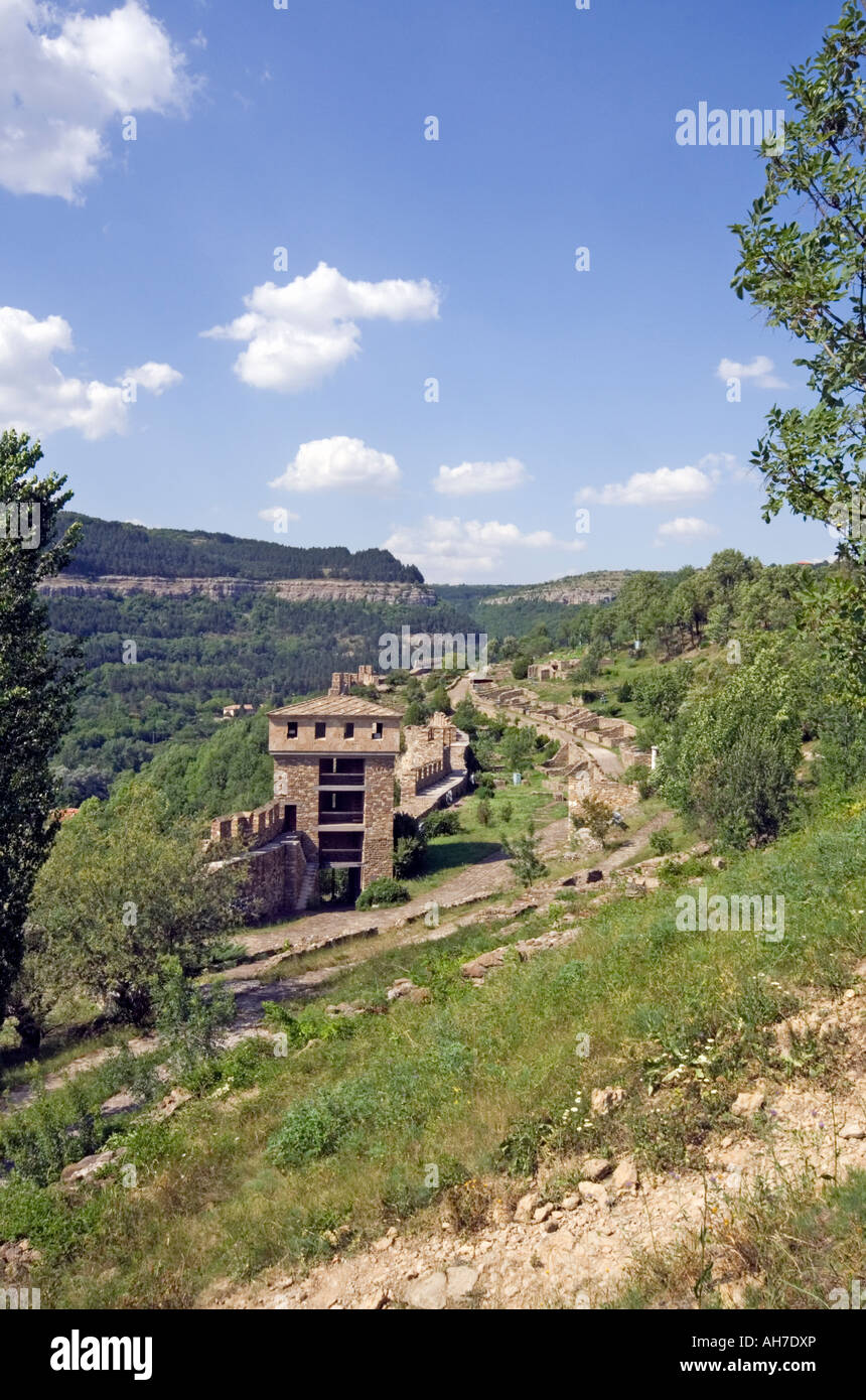 Ancient Gate And Wall Of Veliko Turnovo In Bulgaria Stock Photo - Alamy