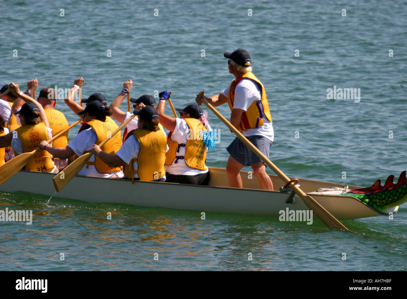 Chinese traditional dragon boat racing Stock Photo - Alamy