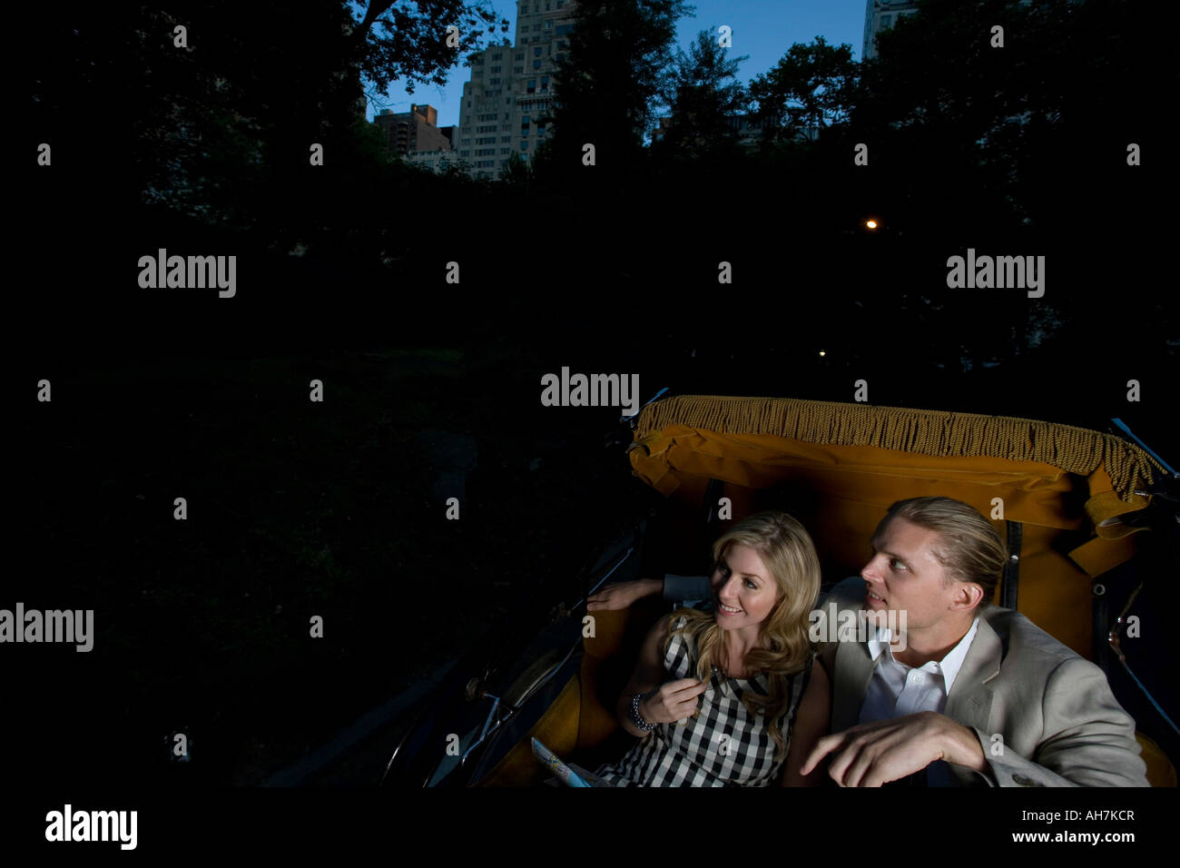 Romantic night sky in park hi-res stock photography and images - Alamy