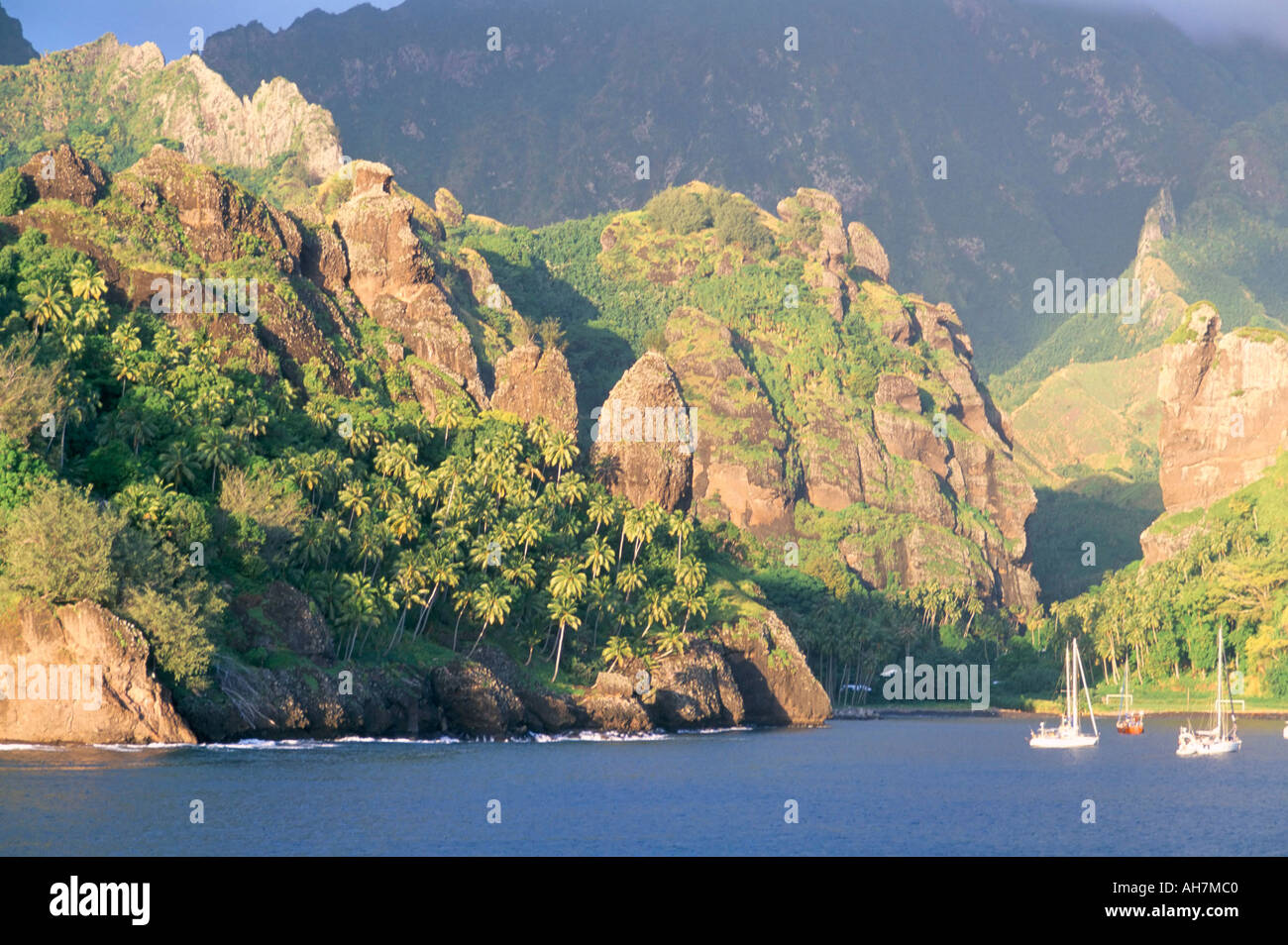 La Baie des Vierges Bay of the Virgins Hanavave island of Fatu Iva ...