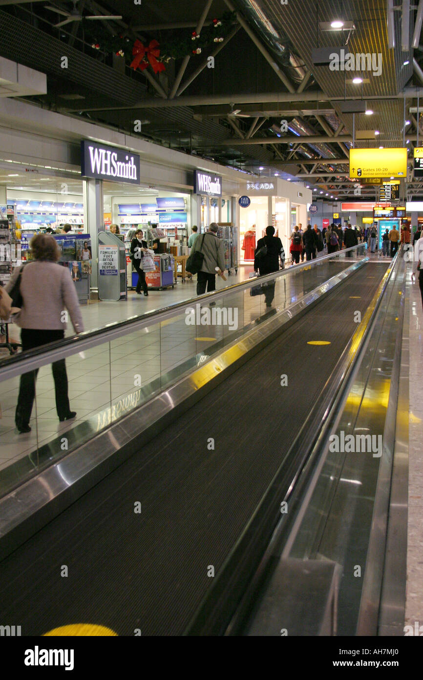 Heathrow Airport Terminal 4 London UK Stock Photo - Alamy