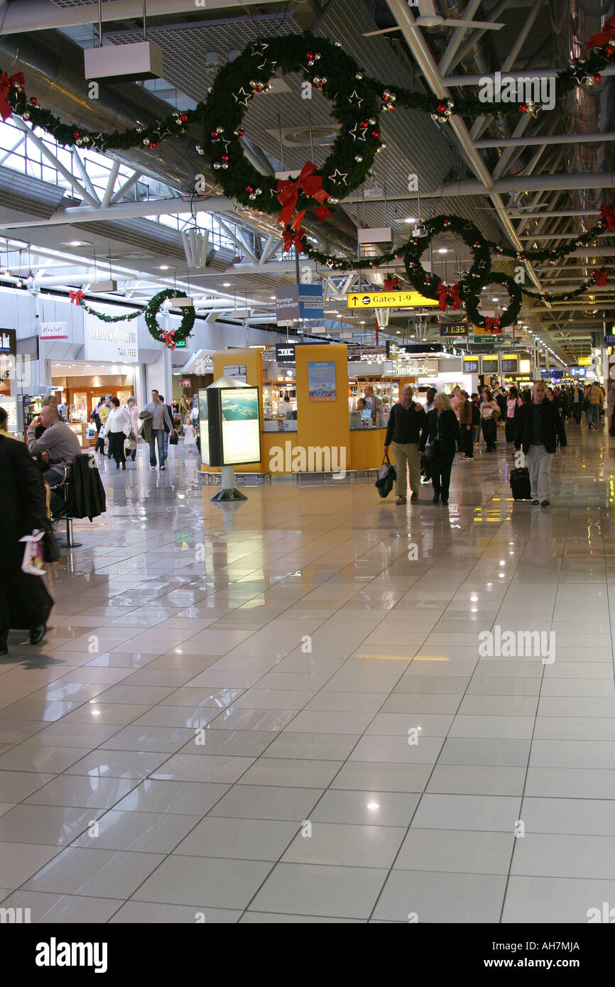 Heathrow Airport Terminal 4 London UK Stock Photo - Alamy