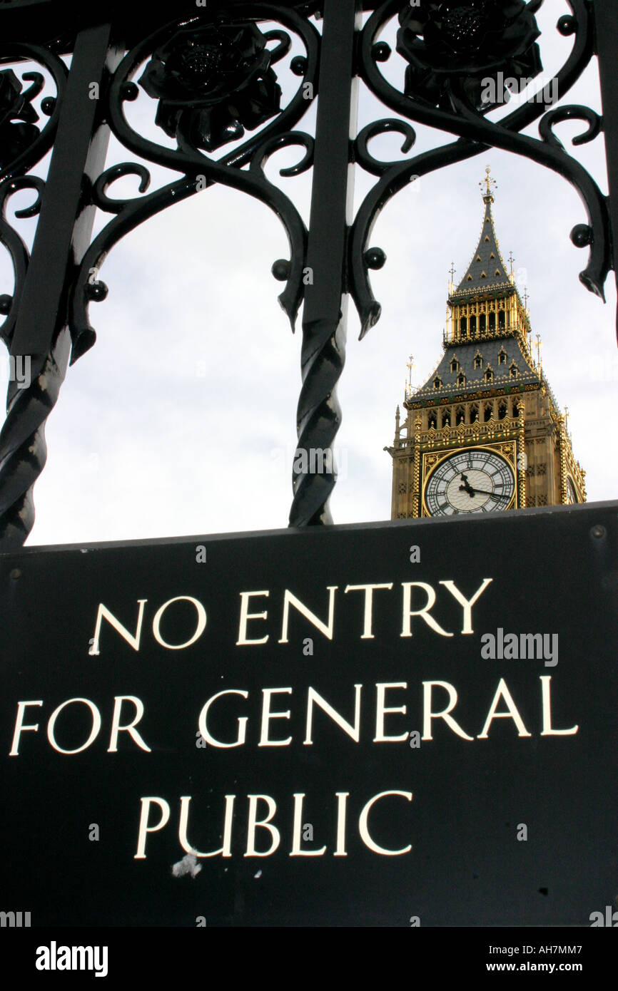 Entry to england hi-res stock photography and images - Alamy