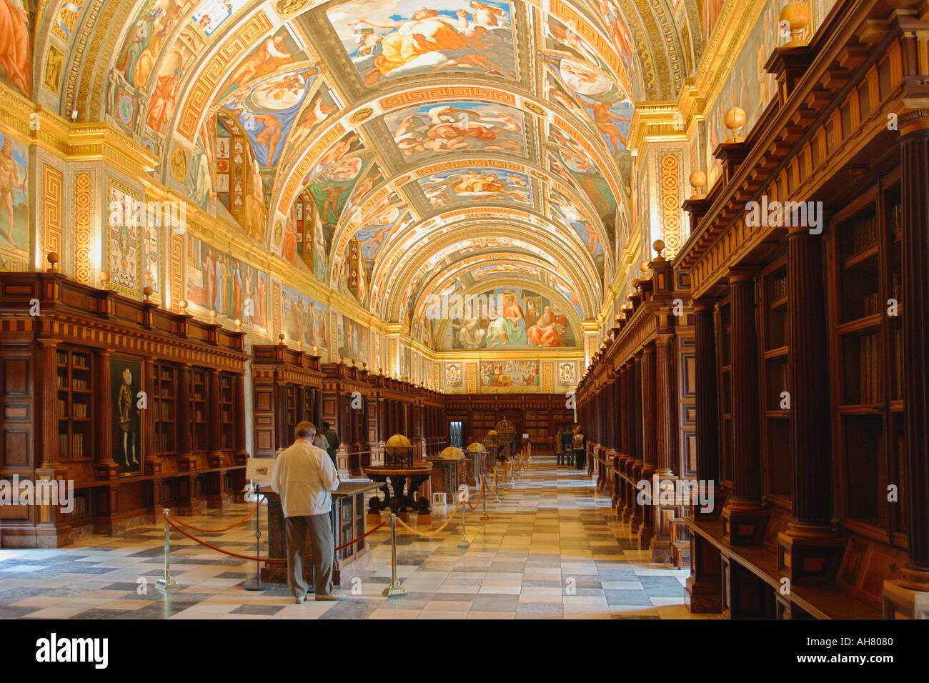 El escorial library spain hi-res stock photography and images - Alamy