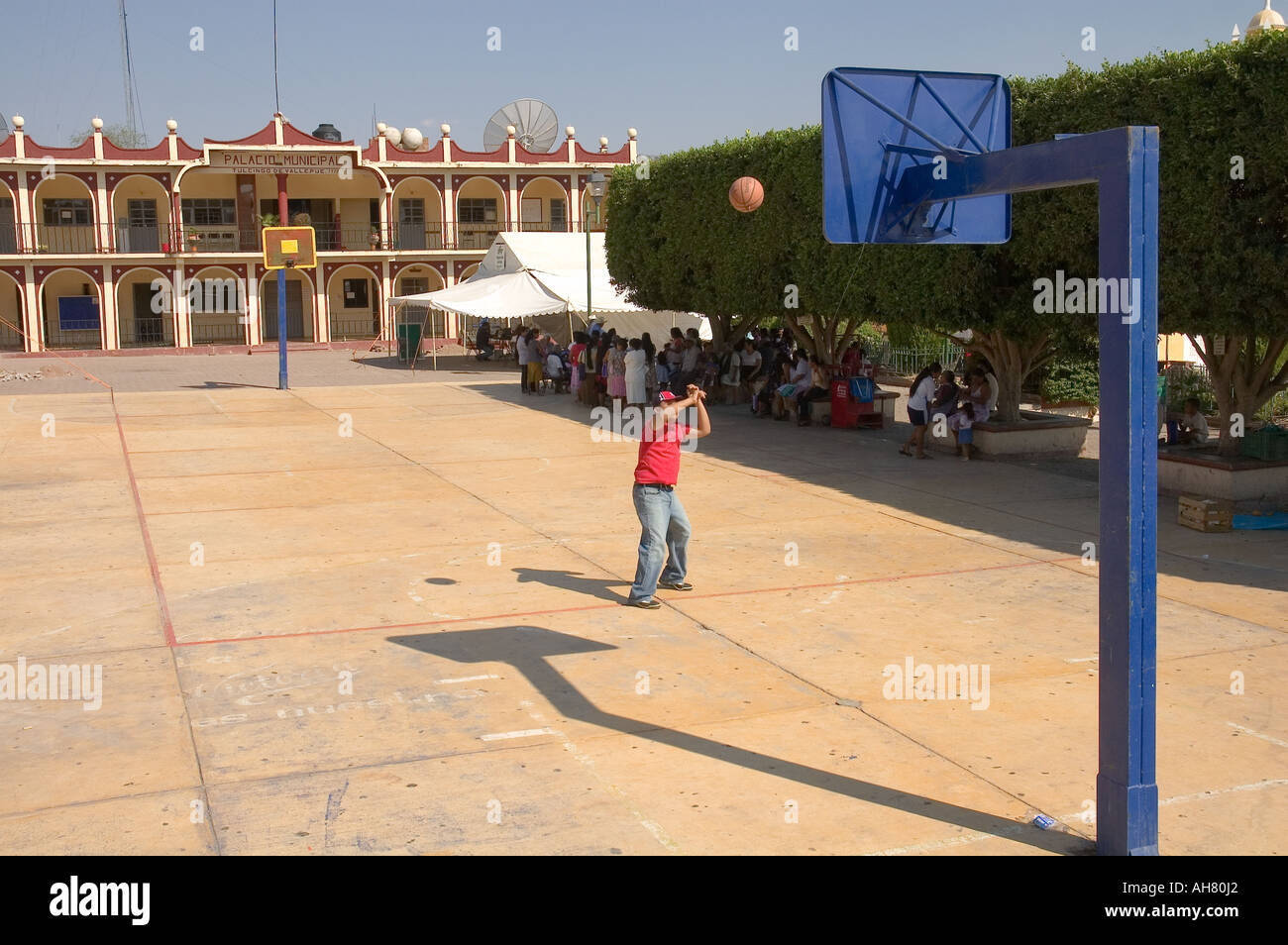 Tulcingo del valle in hi-res stock photography and images - Alamy