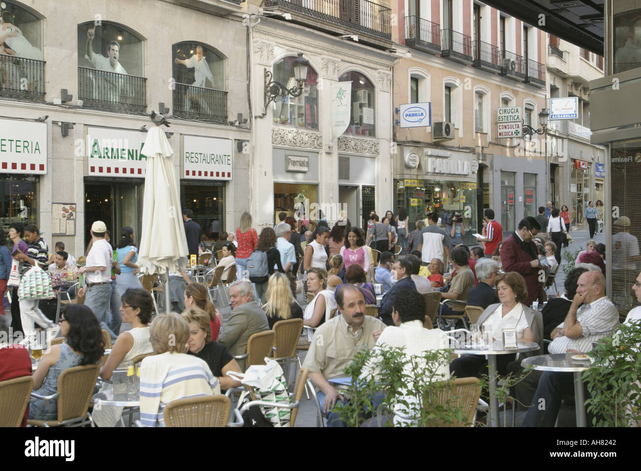 Madrid Spain Outdoor cafe life Stock Photo - Alamy