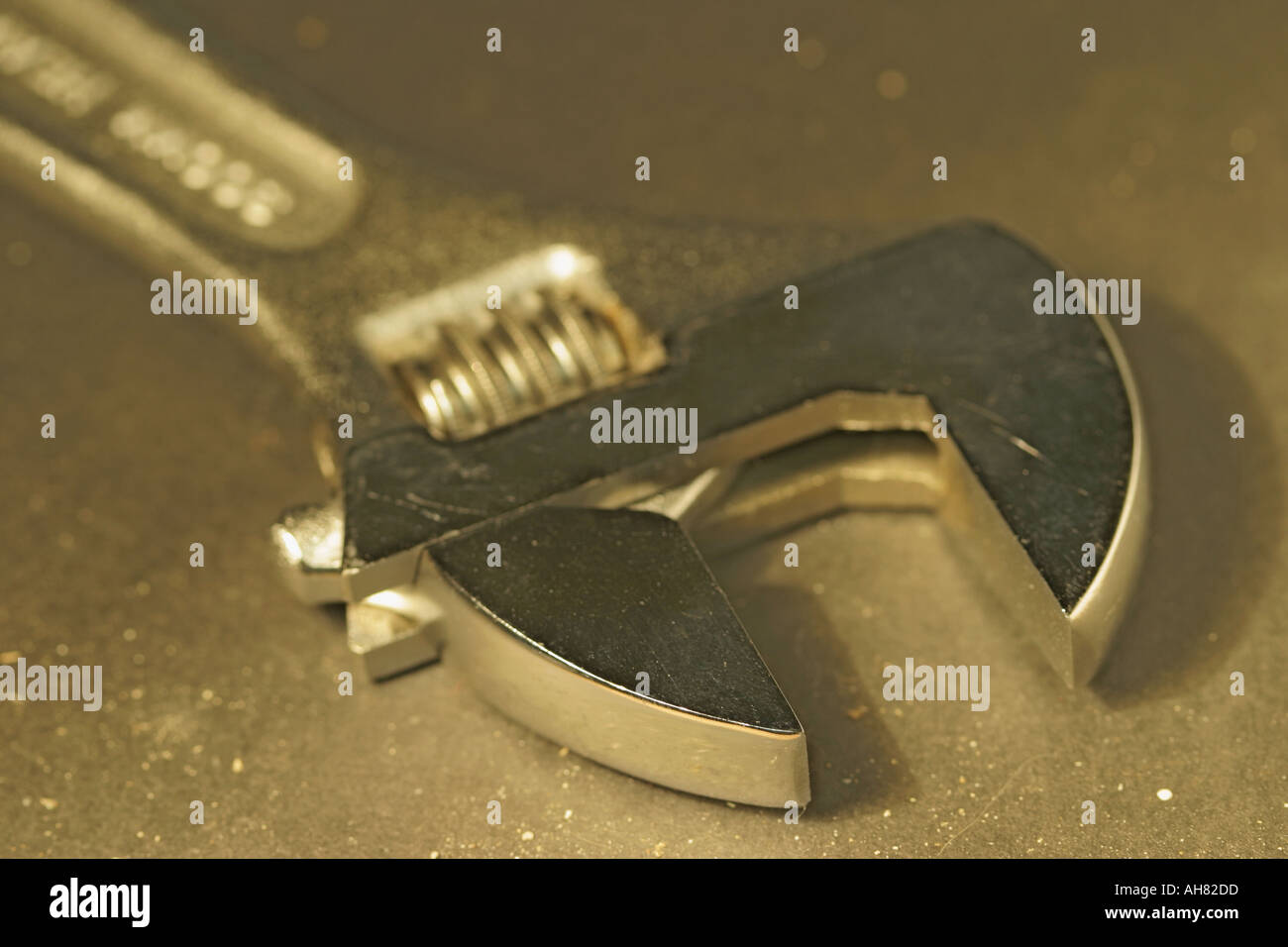 Shift spanner hi-res stock photography and images - Alamy