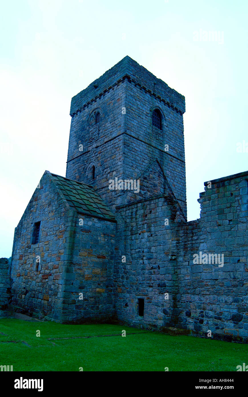 Edinburgh inchcolm abbey hi-res stock photography and images - Alamy