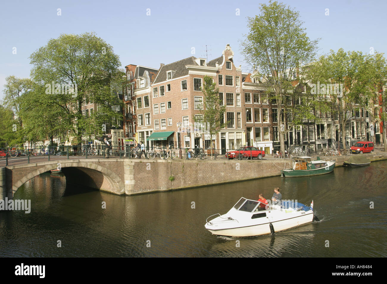 Amsterdam Holland Canal scene Stock Photo - Alamy