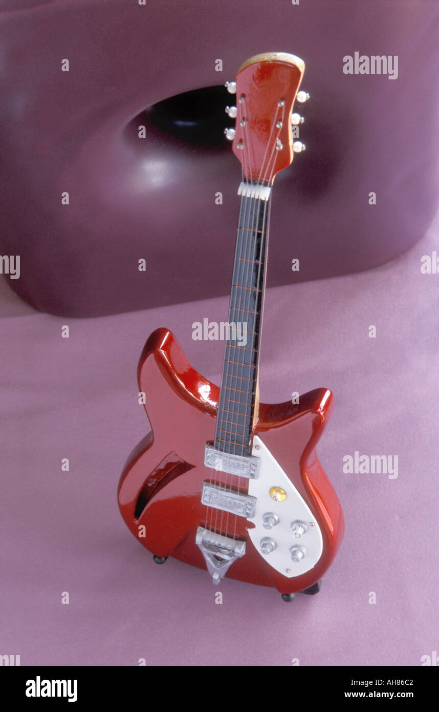 Mini guitar hi-res stock photography and images - Alamy