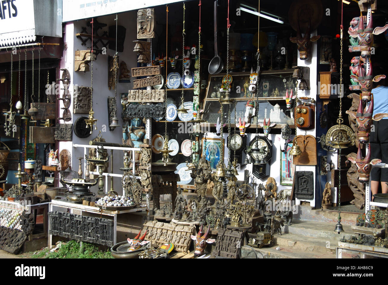 Jew Town antique shop Cochin India Stock Photo - Alamy