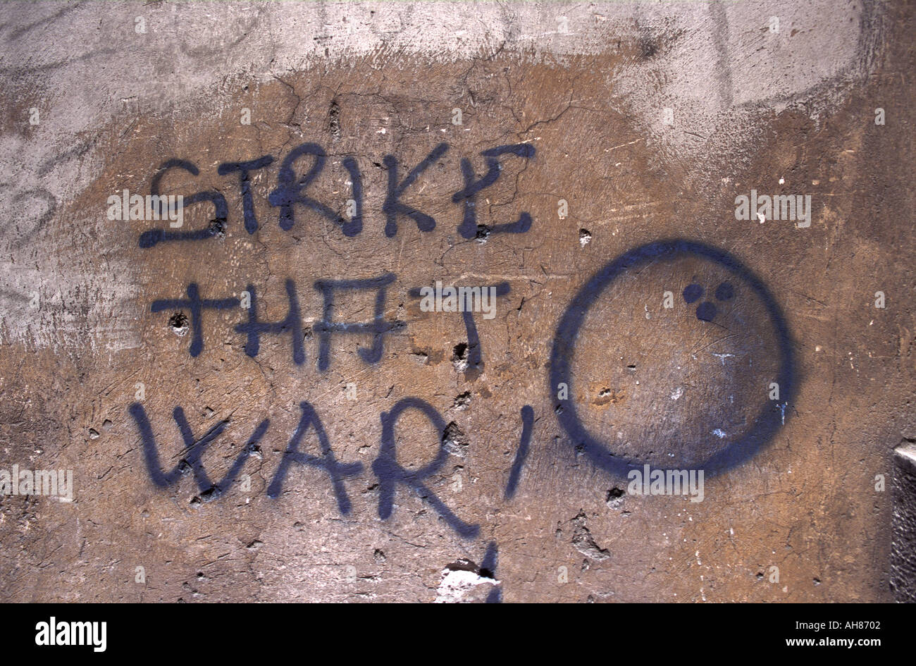 Roman graffiti hi-res stock photography and images - Alamy