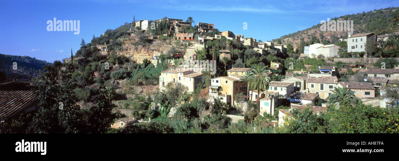 Mallorca / Village of Deja (Deya Stock Photo - Alamy