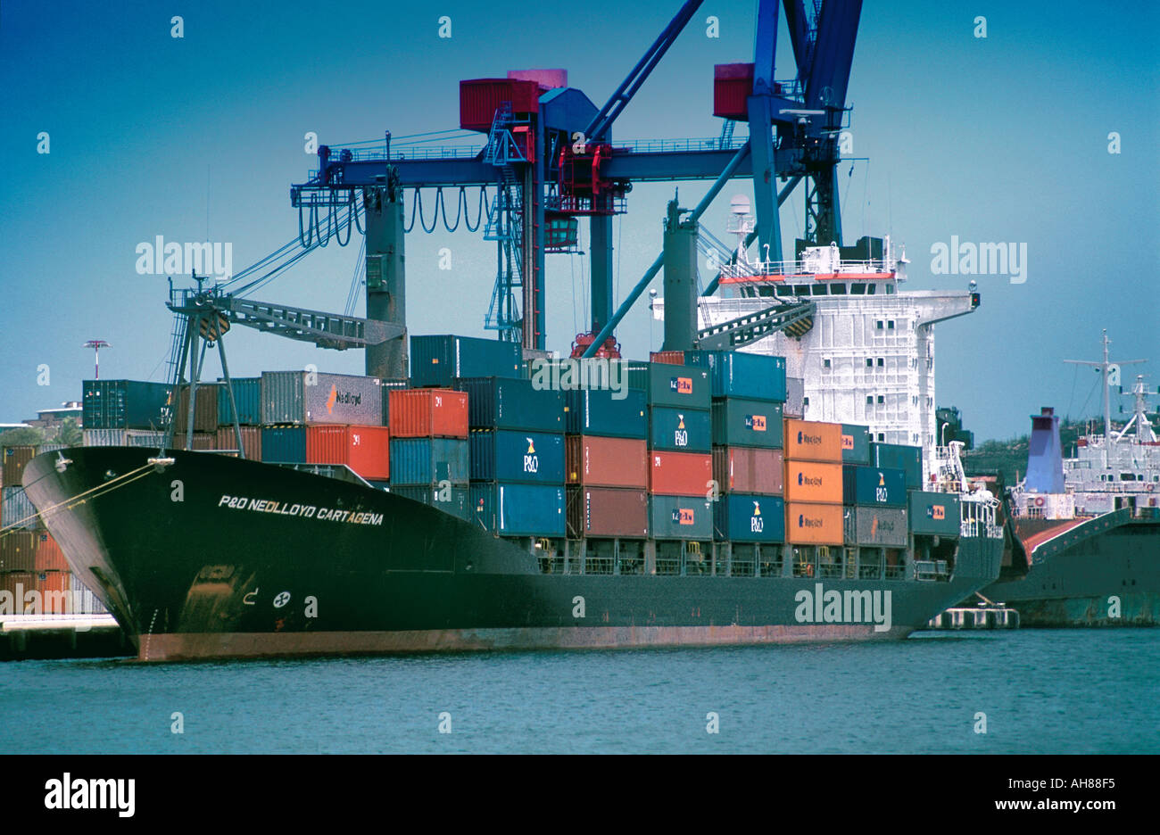 Container ship moored in harbour Stock Photo - Alamy