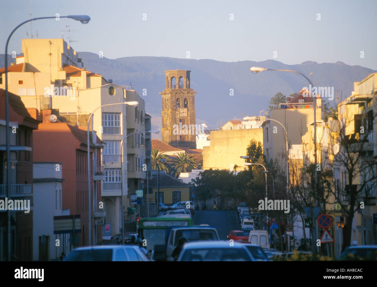 Tenerife Icon Building High Resolution Stock Photography and Images - Alamy