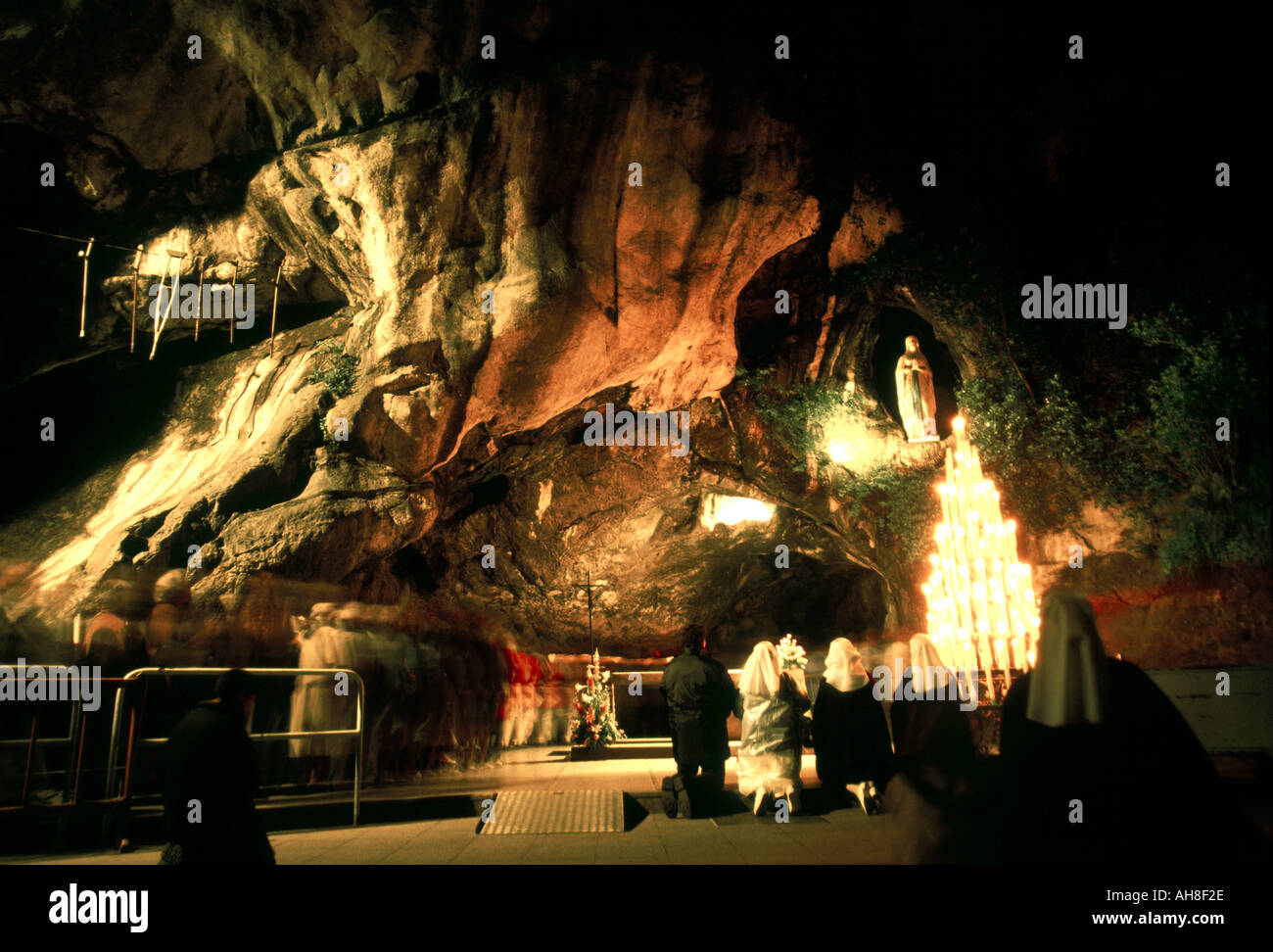 Grotto of holy mary hi-res stock photography and images - Alamy