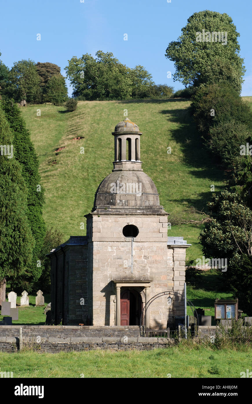 Mapleton peak district hi-res stock photography and images - Alamy