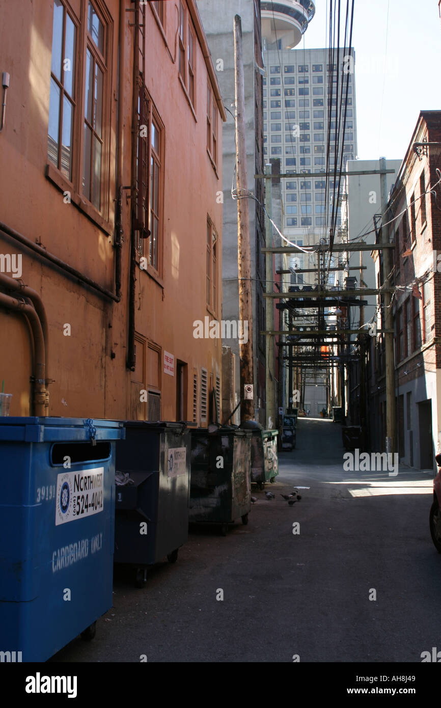 Vancouver rubbish garbage trash hi-res stock photography and images - Alamy