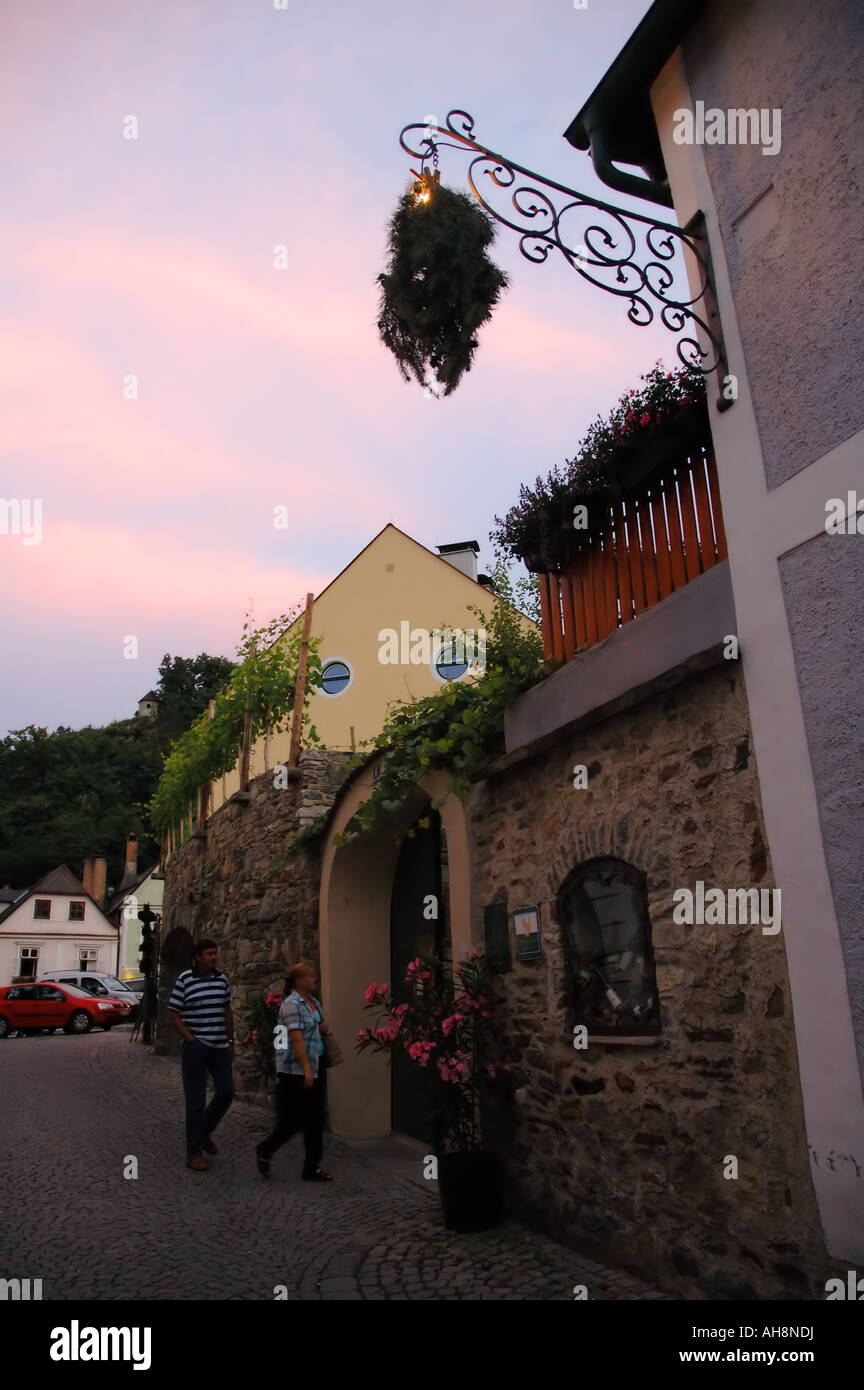 Heurigen hi-res stock photography and images - Alamy