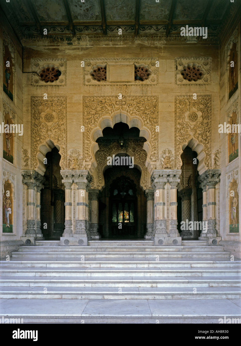 Baroda palace hi-res stock photography and images - Alamy