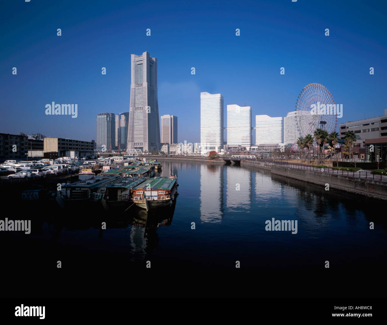 Minato mirai big wheel hi-res stock photography and images - Alamy