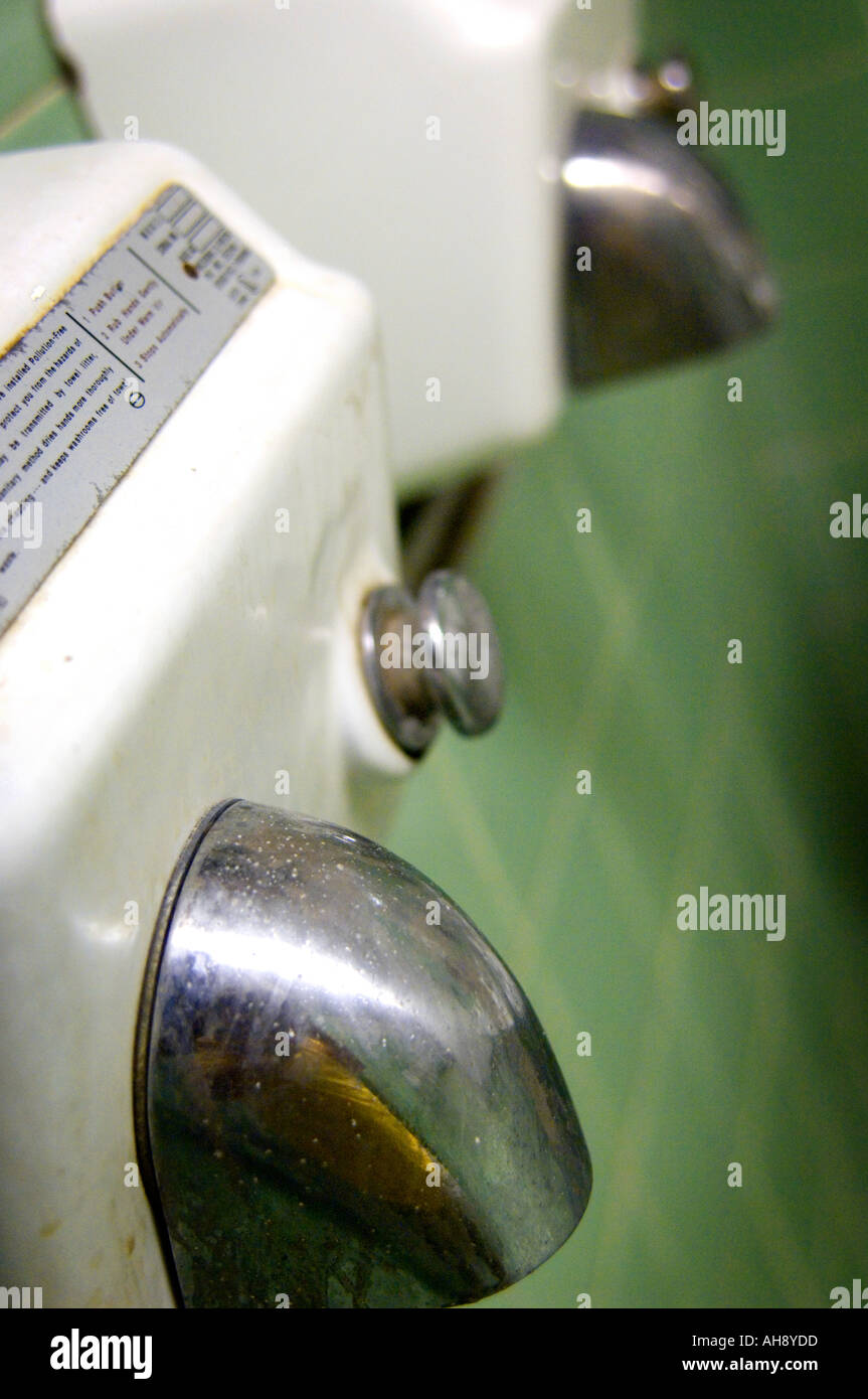 Hand dryers hi-res stock photography and images - Alamy