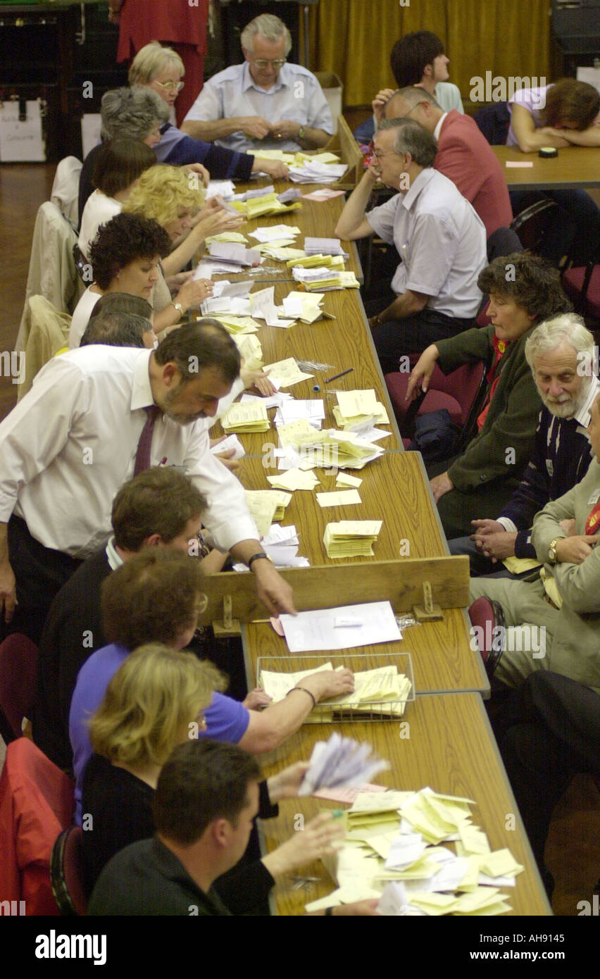Uk and general election and colour hi-res stock photography and images ...