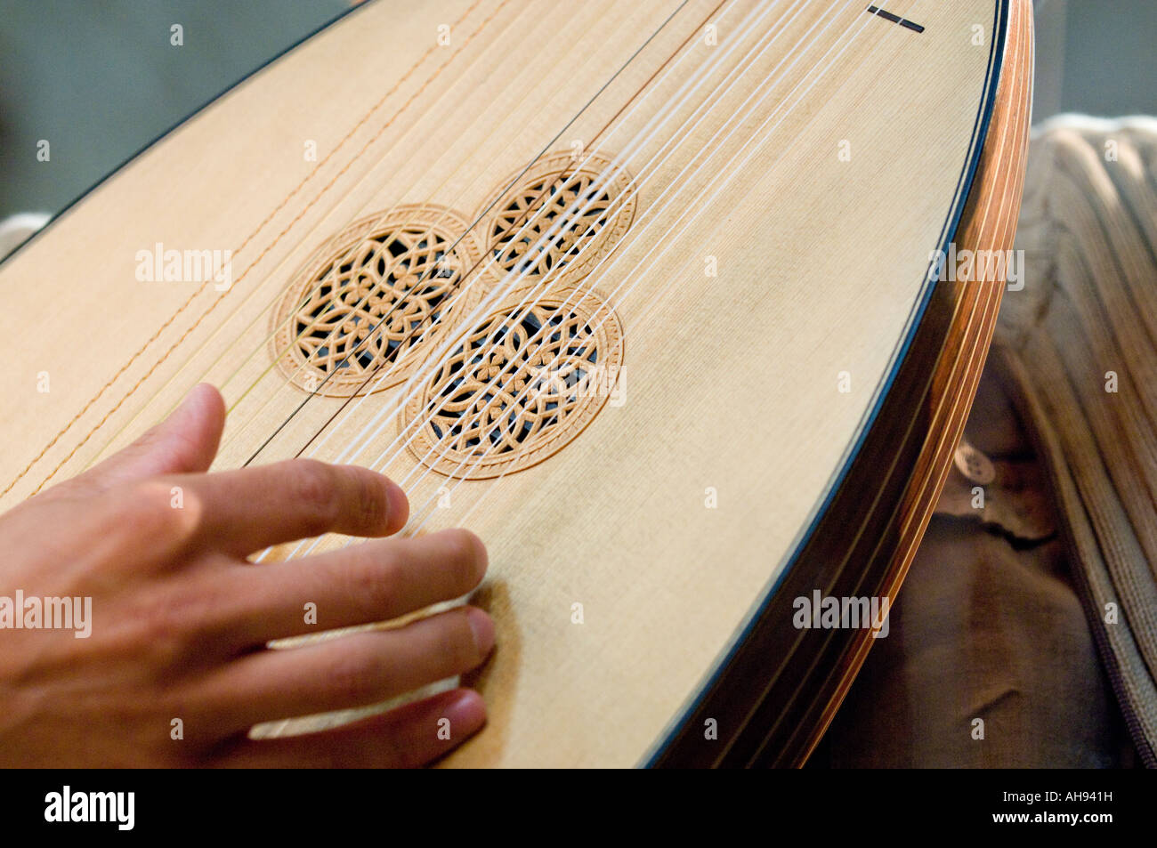 The theorbo hi-res stock photography and images - Alamy