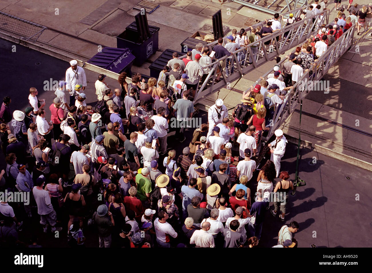 Civilian people hi-res stock photography and images - Alamy