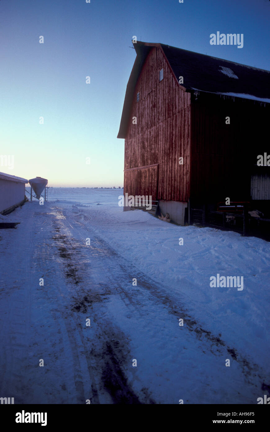 Barn and shed on farm in cold snowy winter Stock Photo - Alamy