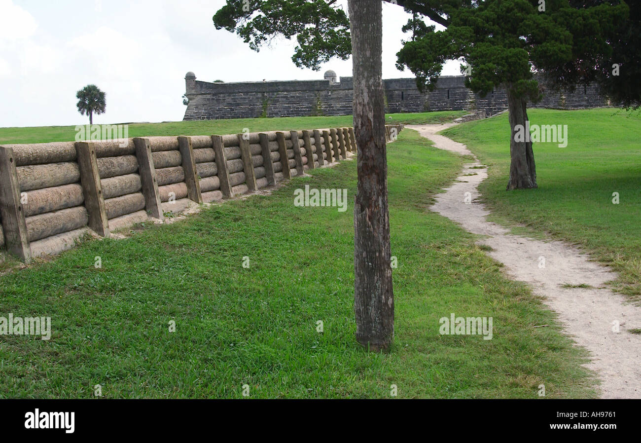 Pathway beside wooden fence leading to historic Spanish fort in St ...