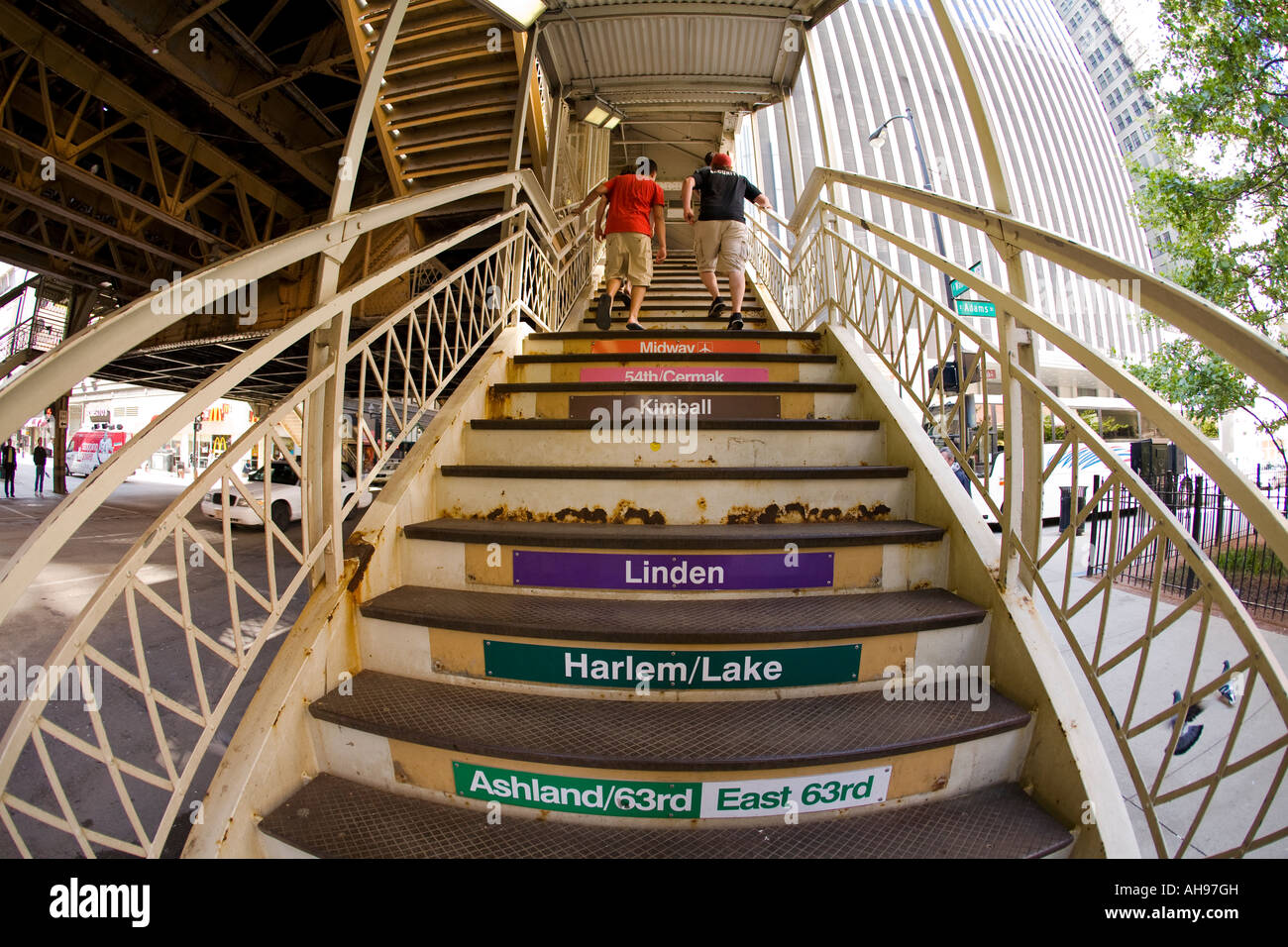 Chicago el train stops hi-res stock photography and images - Alamy