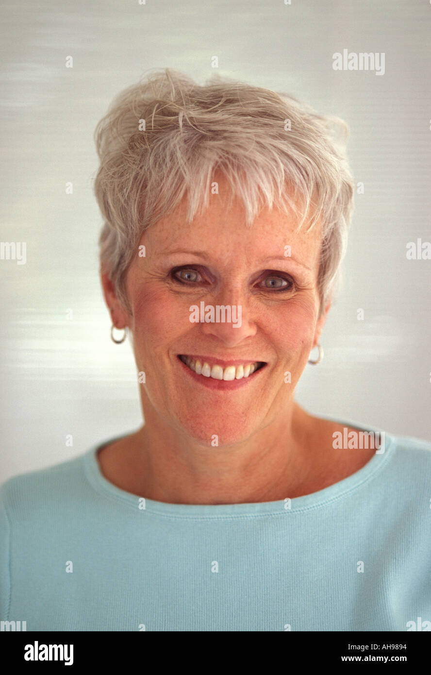Woman 40 50 smiling face Stock Photo - Alamy