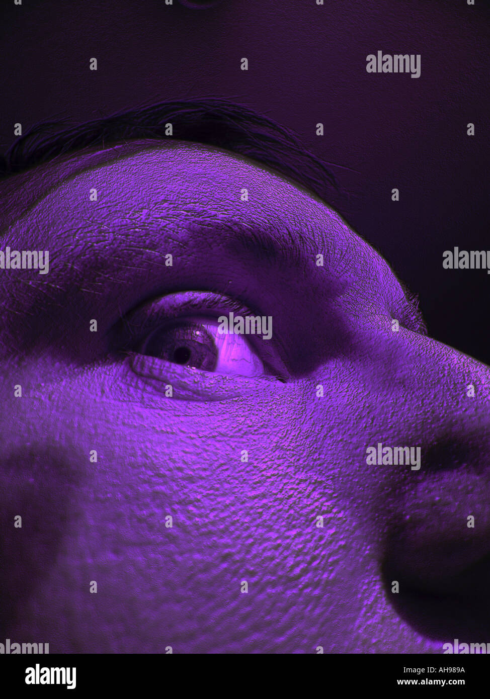 Man face large eye hi-res stock photography and images - Alamy