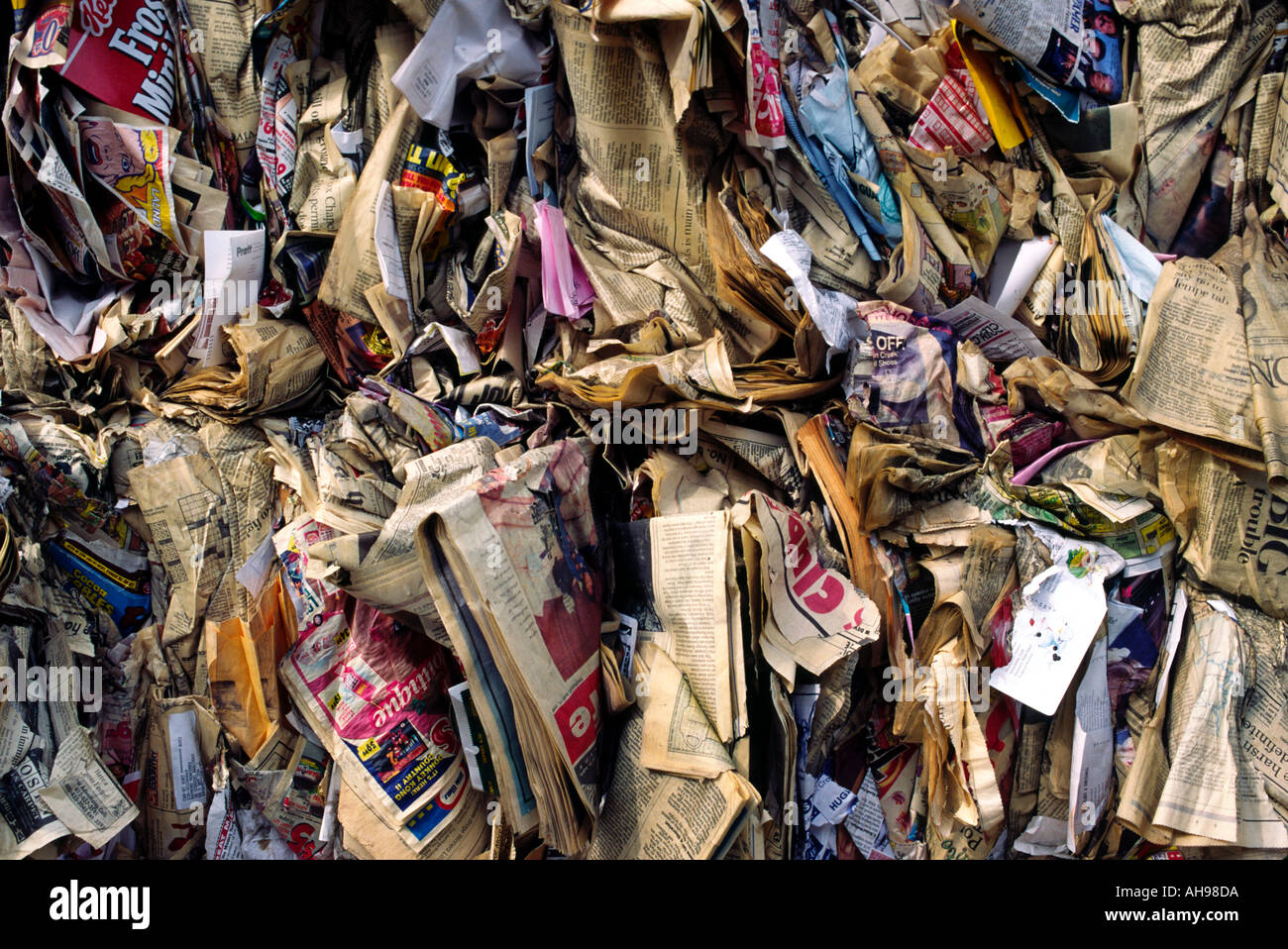 Recycled papers hi-res stock photography and images - Alamy