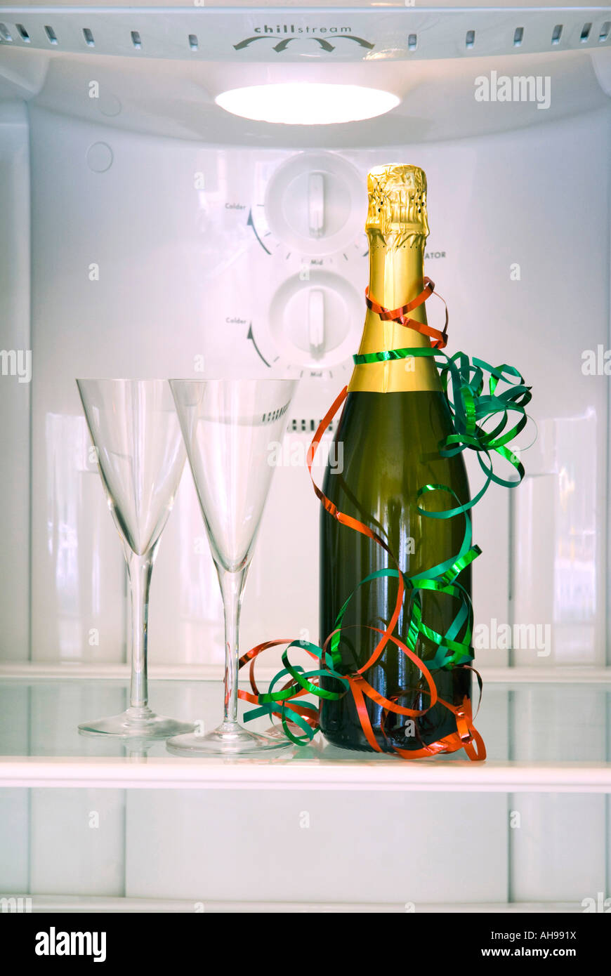 Celebrate with champage hi-res stock photography and images - Alamy